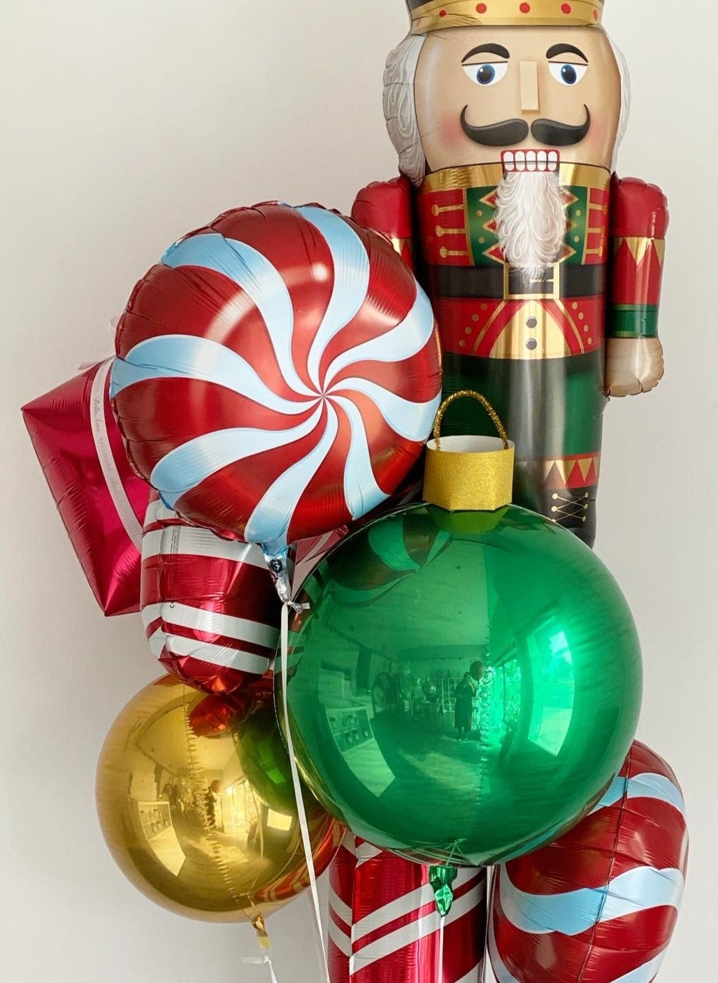 Jolly Nutcracker Balloon Bouquet – Belle Âme